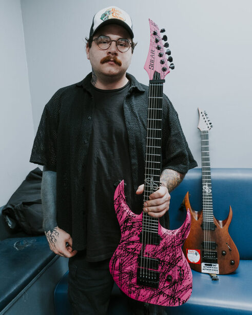 Carl Schulz – Signs Of The Swarm